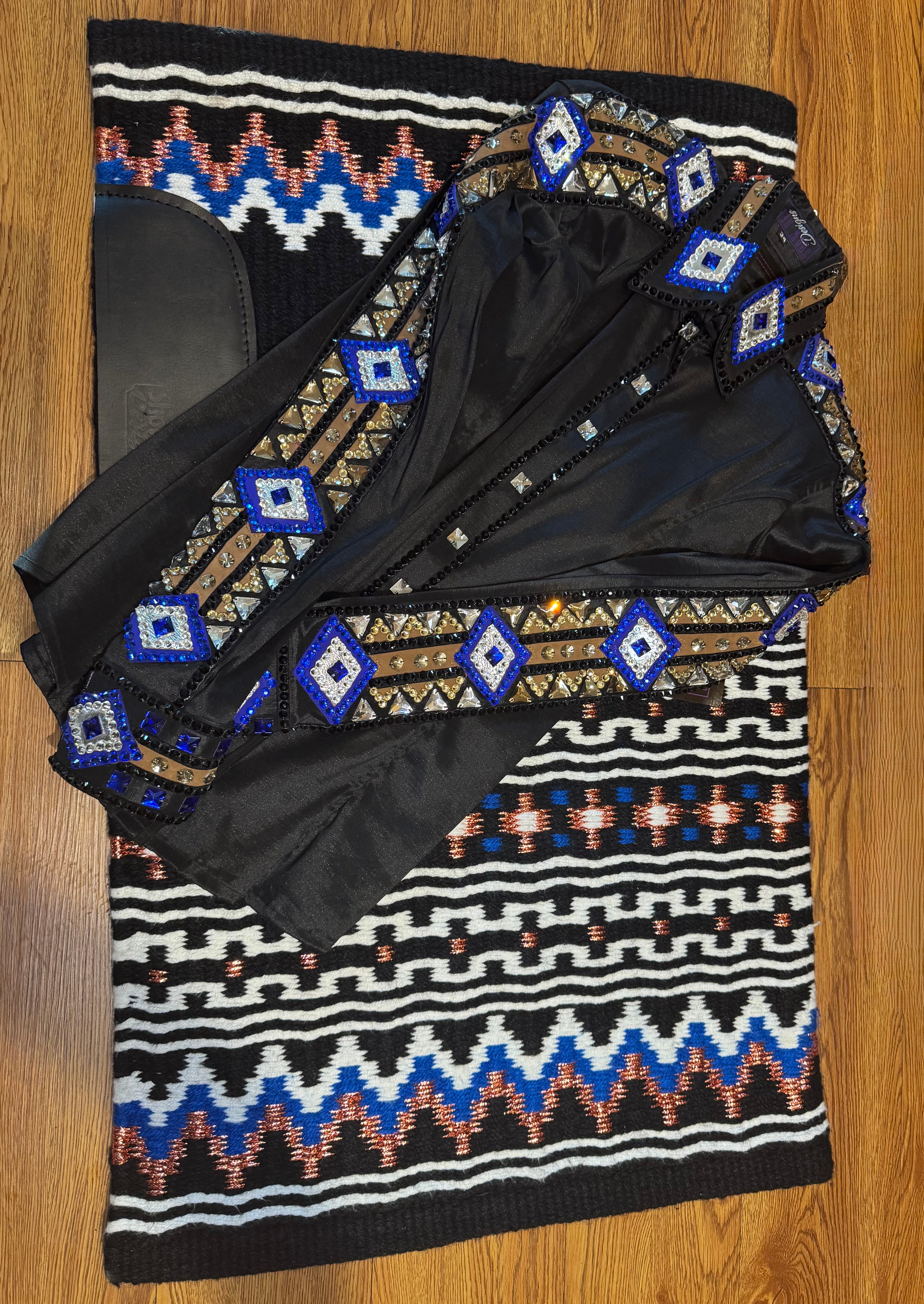 Shirt/Blanket Combo Deal #5 Size S – Show-Off Designs
